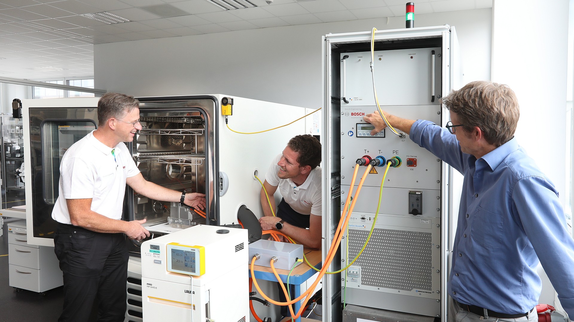 Leistungselektronik effizient prüfen | Bosch Engineering